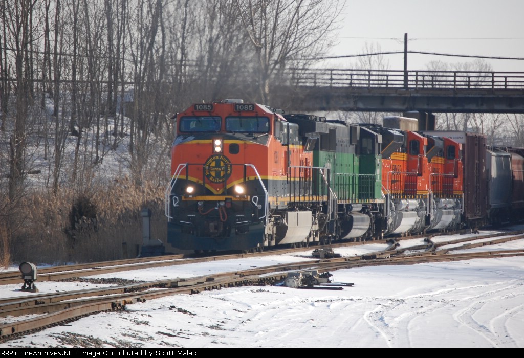 BNSF 1085